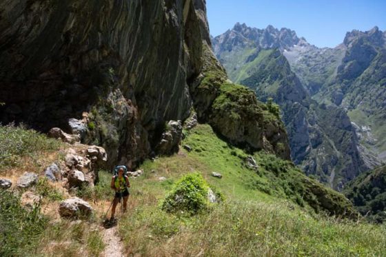 Ruta de Poncebos a Vega de Ario por la Canal de Trea. Picos de Europa ...